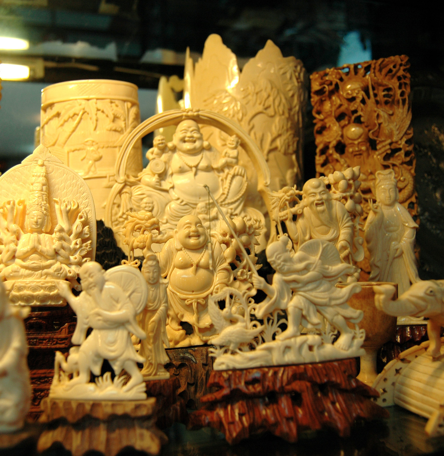 Open ivory sale down in Singapore | WWF